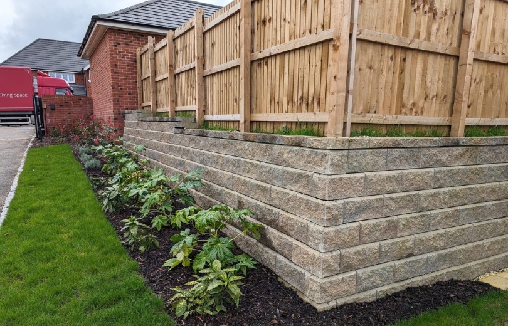 Top 5 Retaining Walls Failures and How to Avoid | Colinwell Masonry